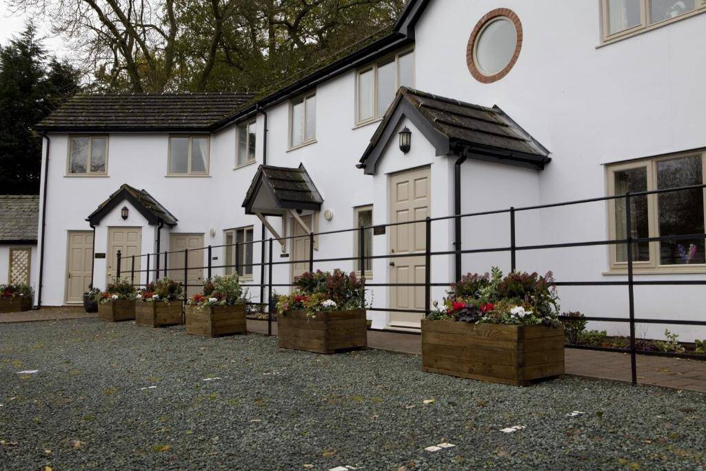 Burlton Inn - Burlton Manor